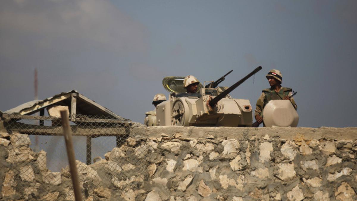 Militants kill 24 Egyptian policemen in Sinai - The Hindu