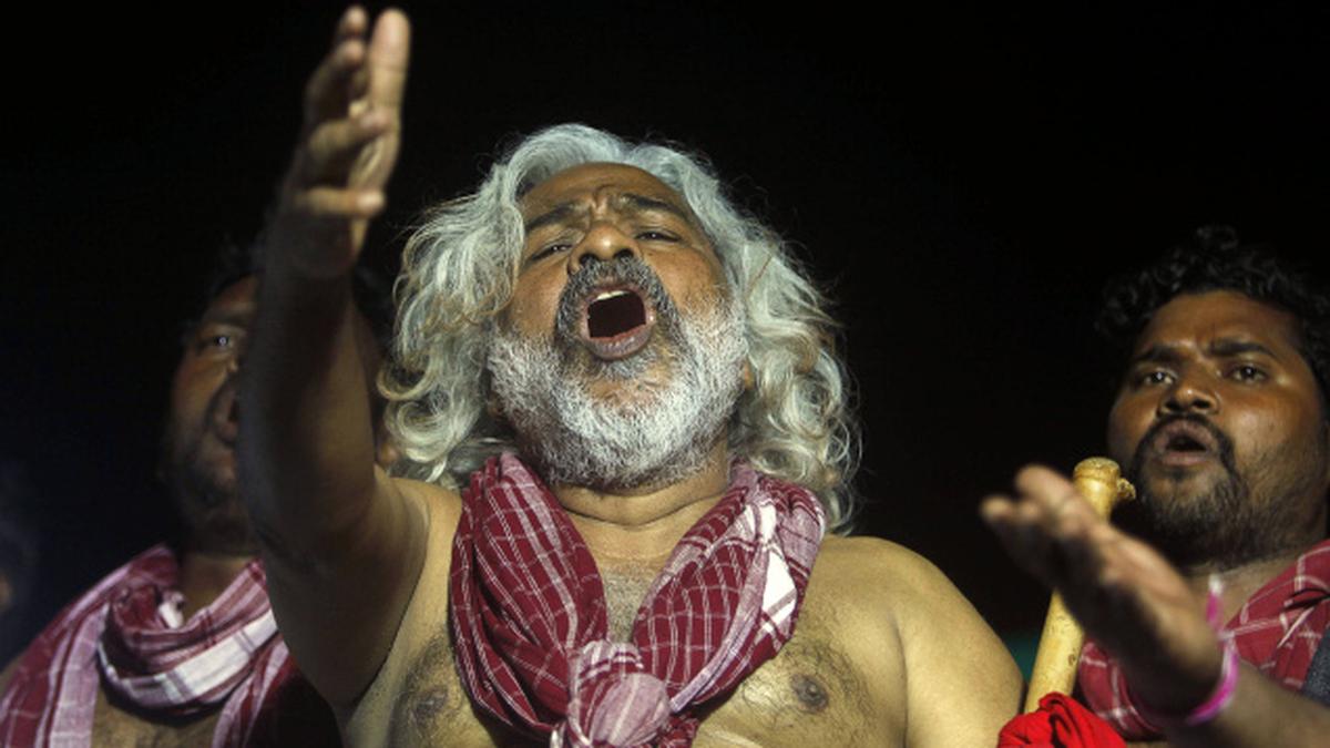 The politics of poetry - The Hindu