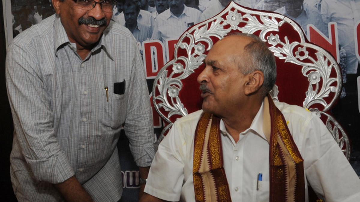 CWC Workers’ Union resolves to achieve pending demands - The Hindu