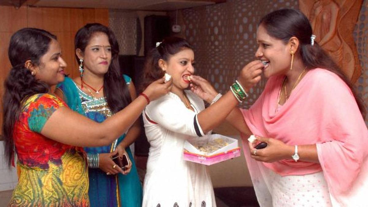 Mumbai dance bar owners breathe easy - The Hindu