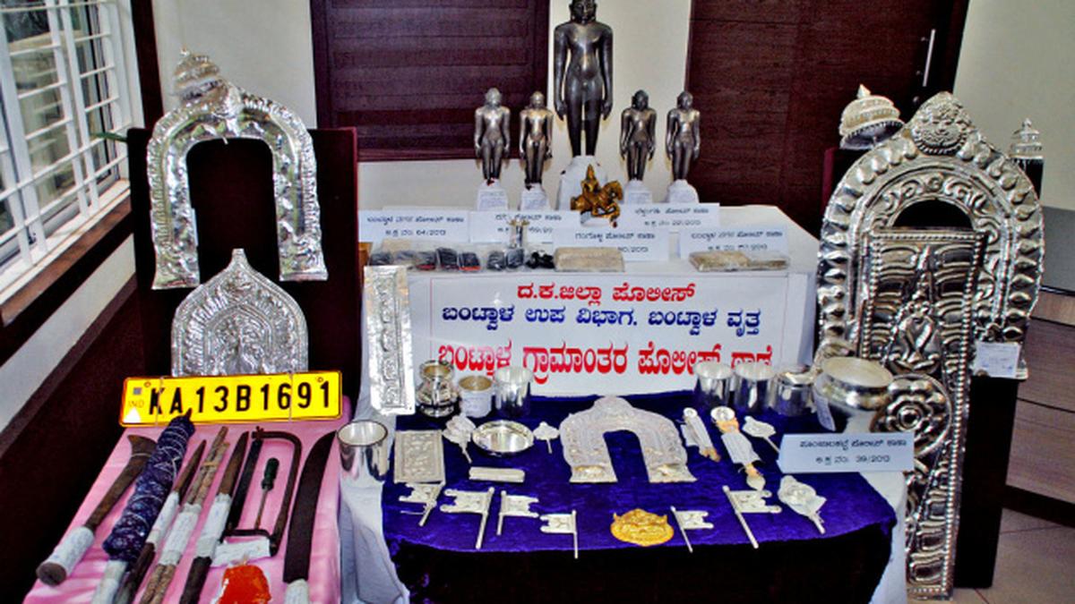 Gang of seven suspected temple thieves arrested - The Hindu