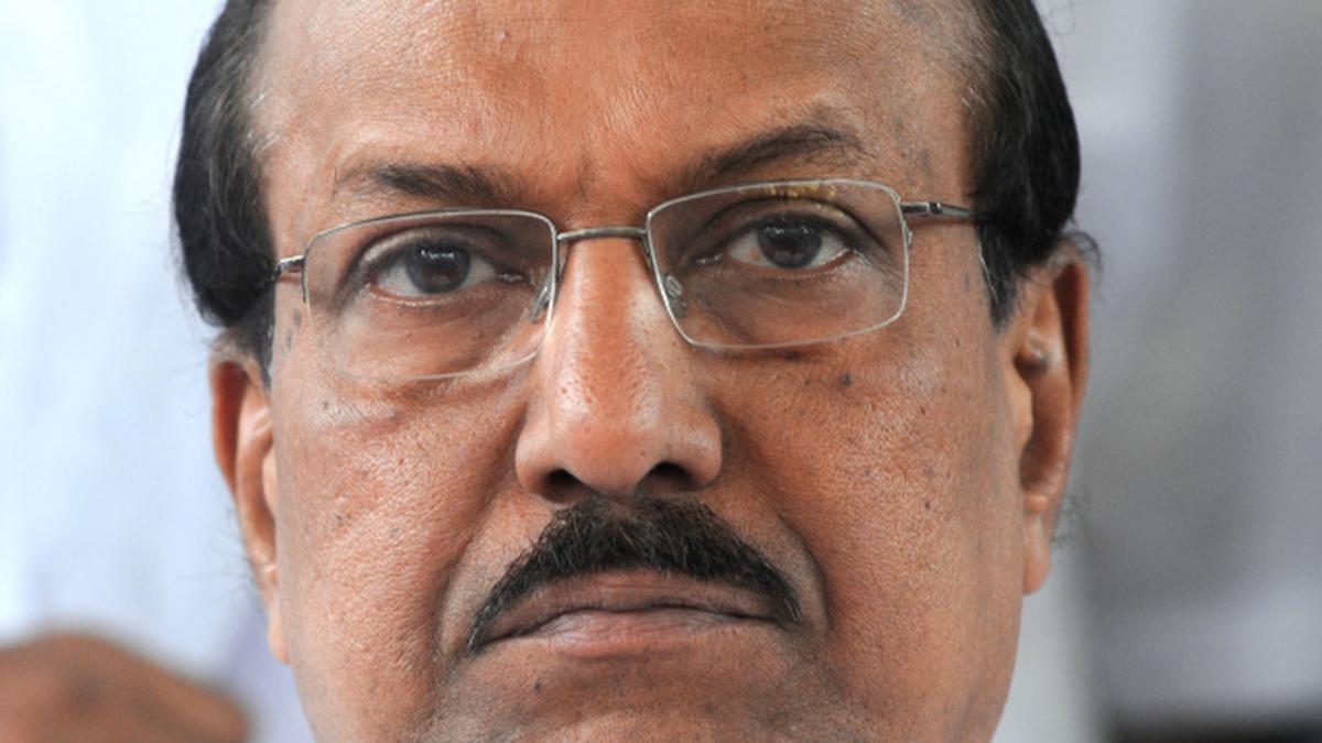 K.M. Mani sounds a discordant note - The Hindu