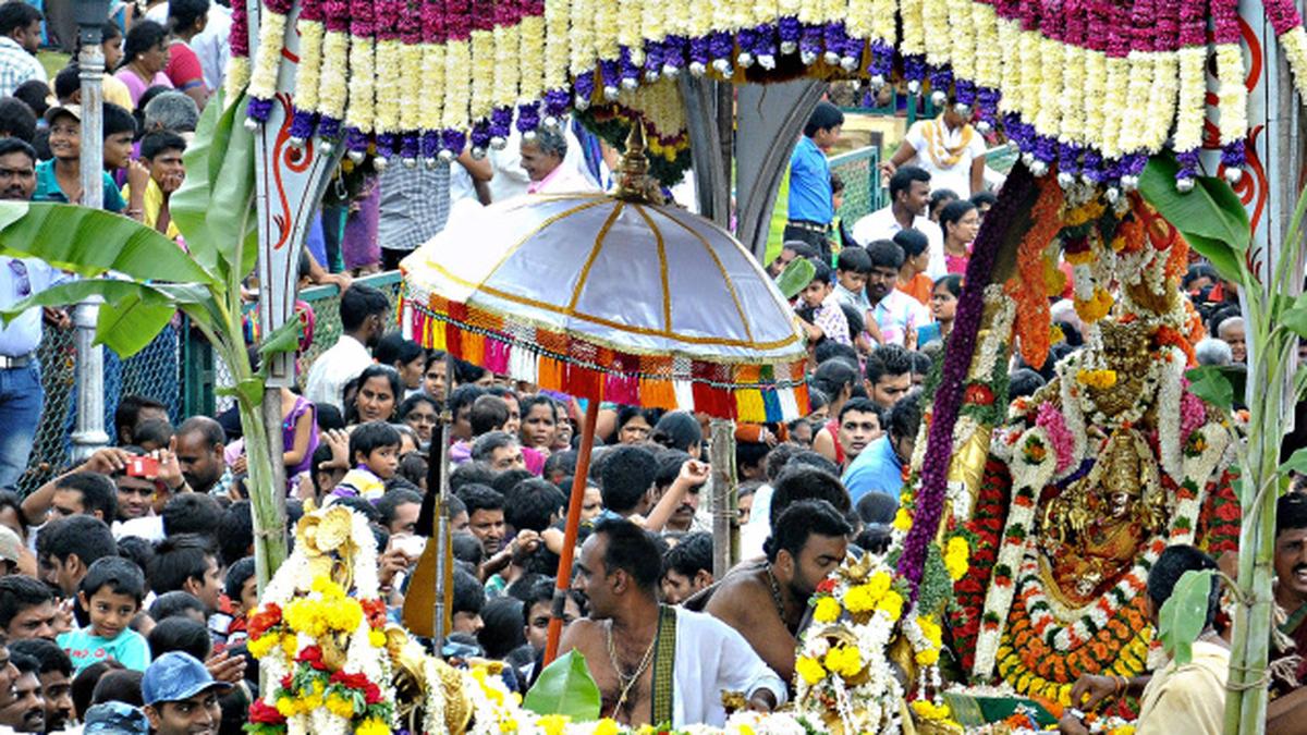 Hundreds of devotees turn out to celebrate ‘Vardhanti Utsava’ - The Hindu