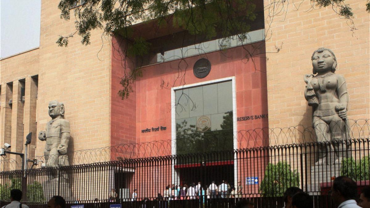 RBI expected to grant new bank licences by end of FY’14 - The Hindu