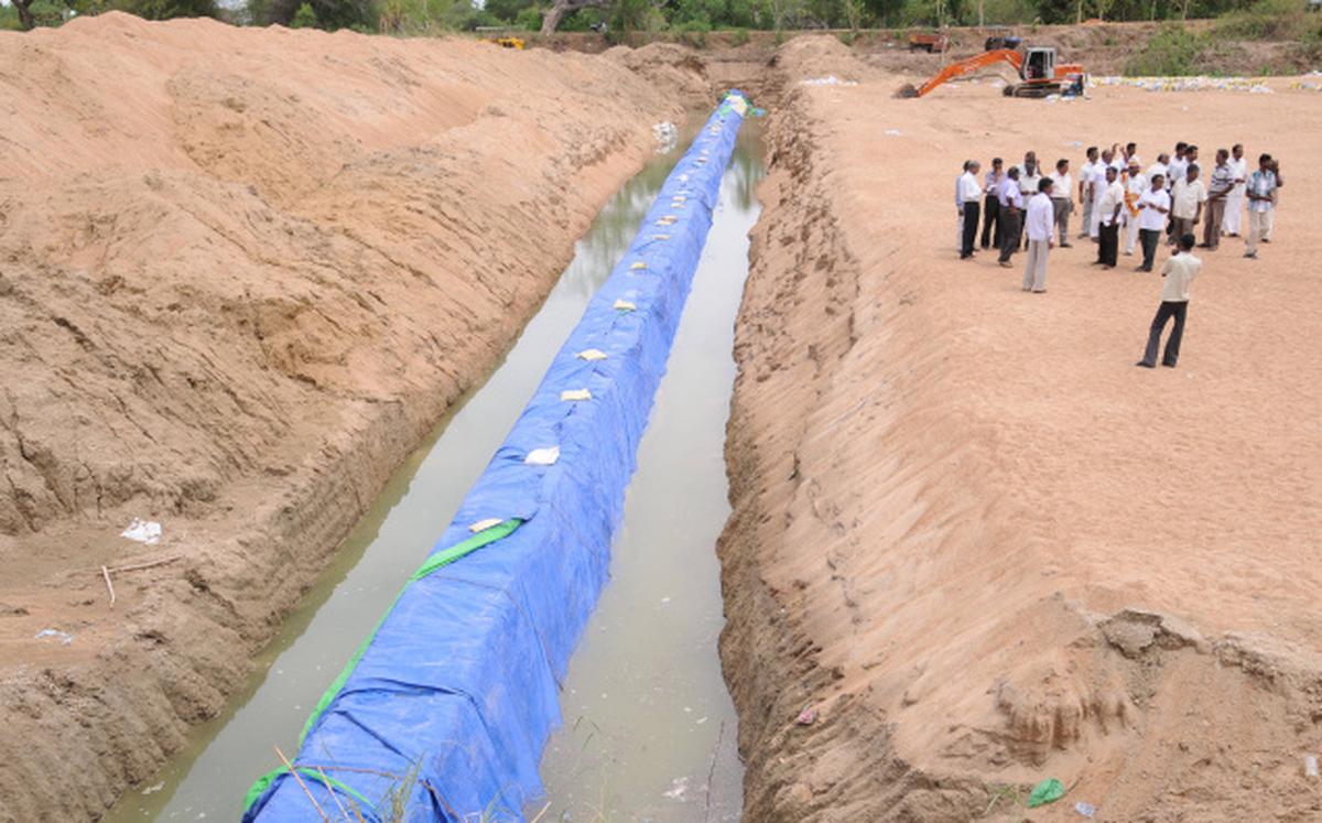 Sub-surface dyke built across Vennar - The Hindu