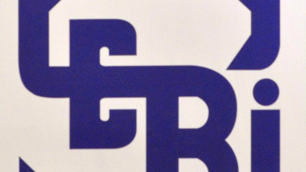 SEBI gets flooded with Sahara refund claims - The Hindu