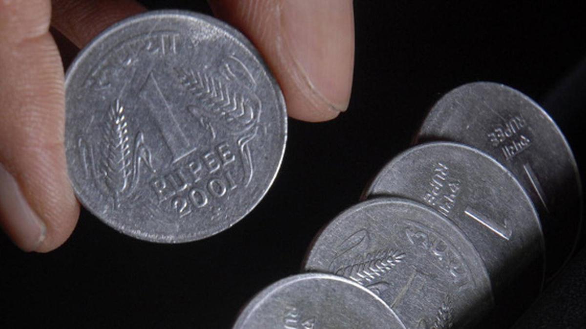 Govt, RBI to take steps at right time to strengthen rupee: Rajan - The ...