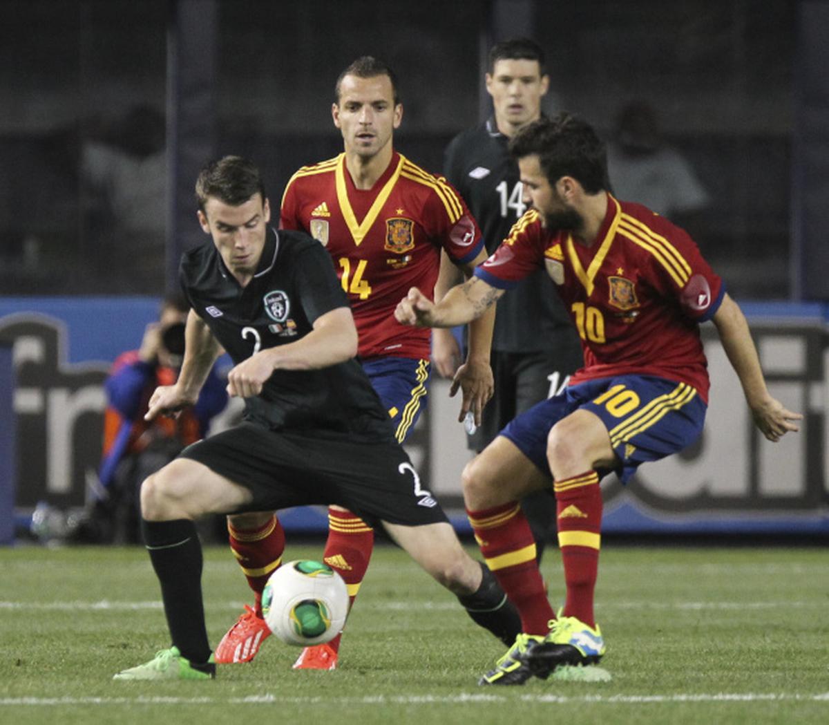 Spain beat Ireland 2-0, leave for Confederations Cup - The Hindu