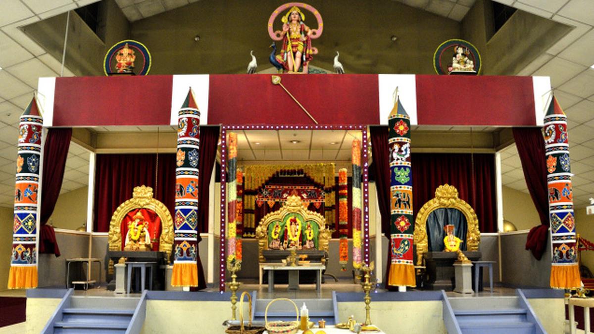 The fibreglass kovil - The Hindu