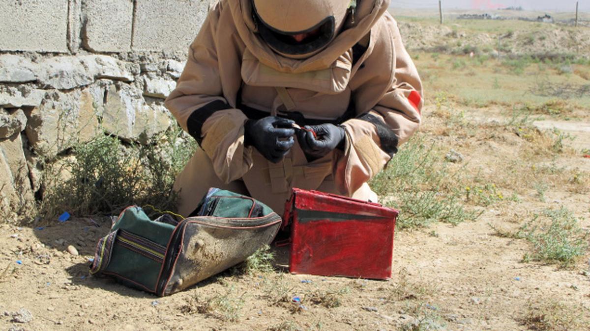 Afghans rush to learn art of defusing bombs - The Hindu