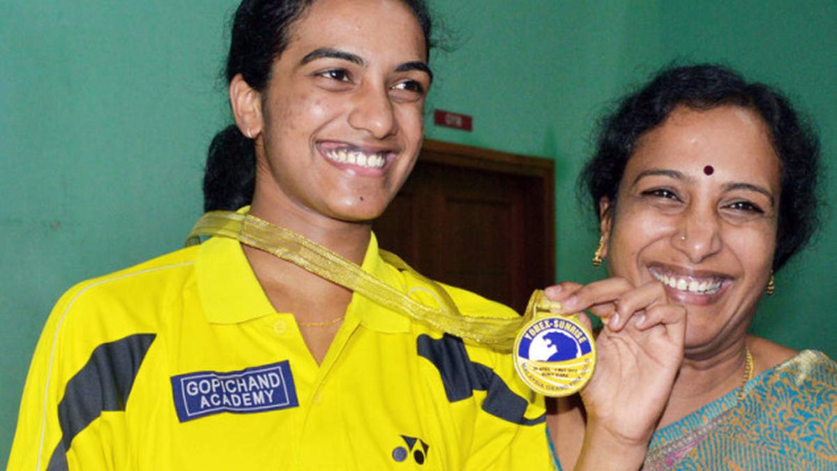 Sindhu targets entry into top 10 by year-end - The Hindu