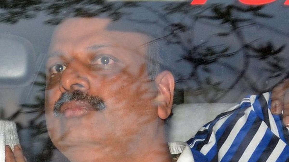 Singla’s aide surrenders before CBI court - The Hindu