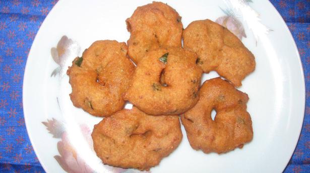 How to make…Arisi vadai - The Hindu