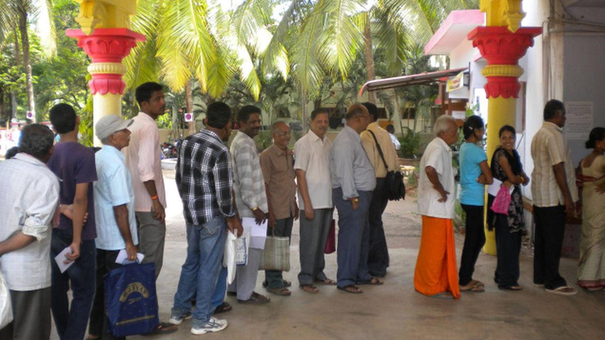 Long queue for ration card revision has people seething - The Hindu