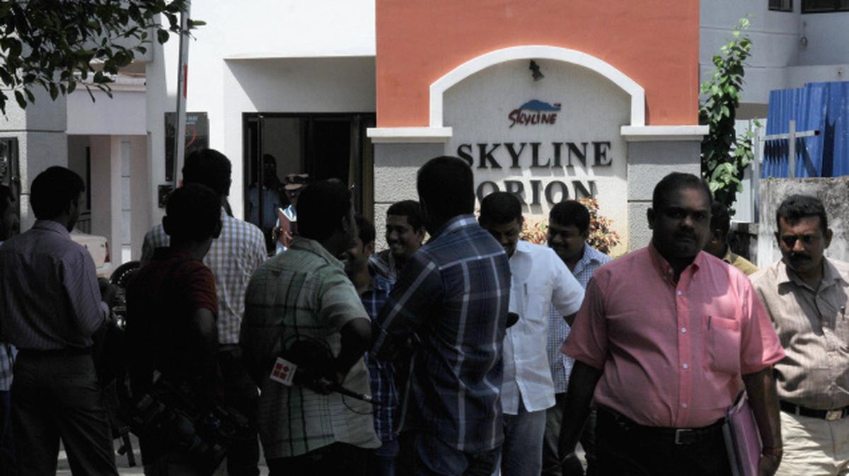 Deserted villa spotlights owner’s fall - The Hindu