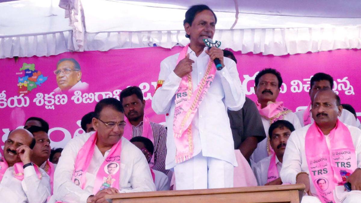 KCR dares Naidu to introduce ‘T’ resolution at Mahanadu - The Hindu