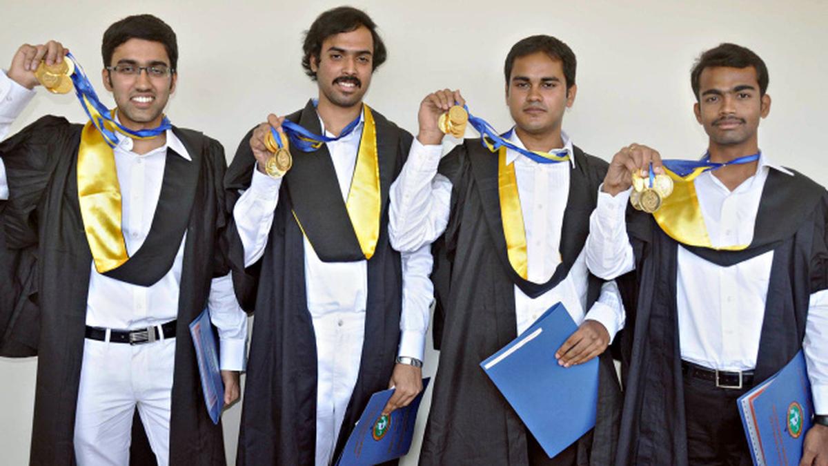 Top three at VTU convocation are from Bangalore colleges - The Hindu