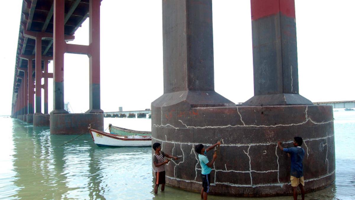 Facelift for Pamban road bridge - The Hindu