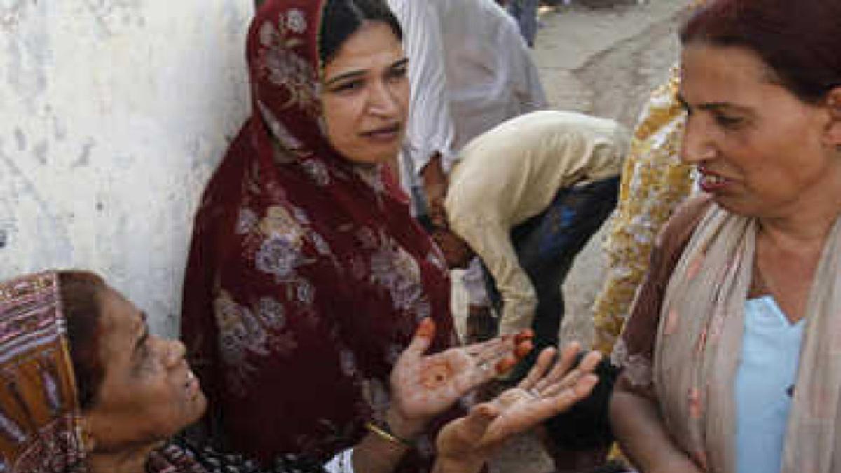 Pakistan opens first school for transgenders - The Hindu