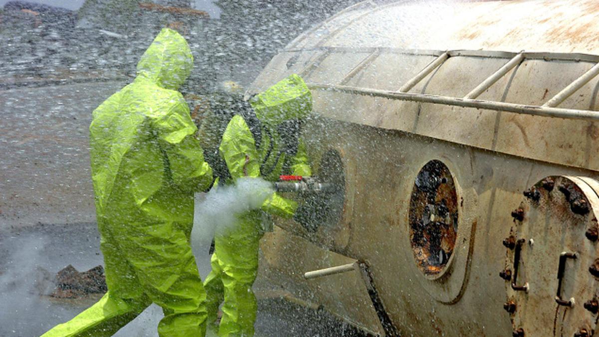 Ammonia leak from container triggers panic - The Hindu