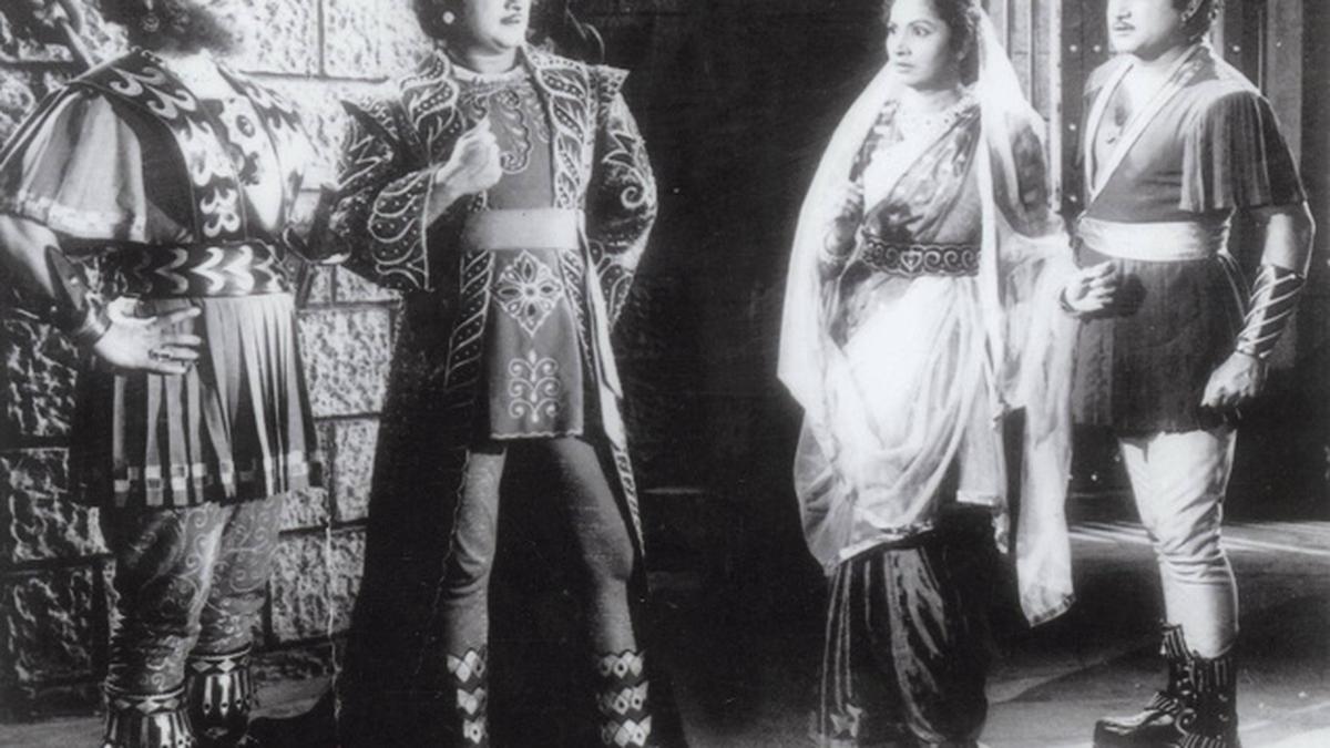 Uthama Puthran 1958 - The Hindu