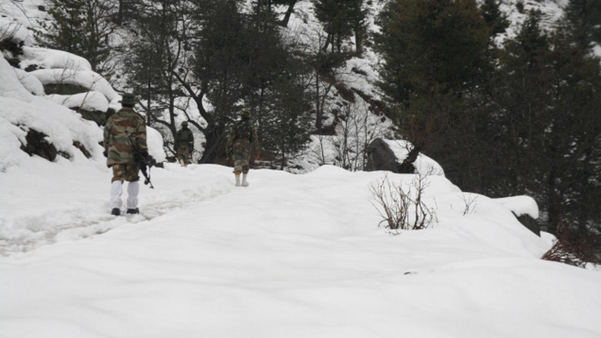 India-Pak flag meeting fails to break the ice - The Hindu