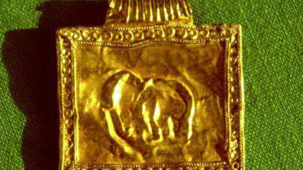 Of commerce and Cupid - The Hindu