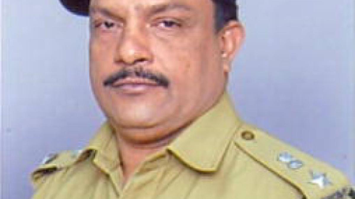 Seven police officers bag President’s medal - The Hindu