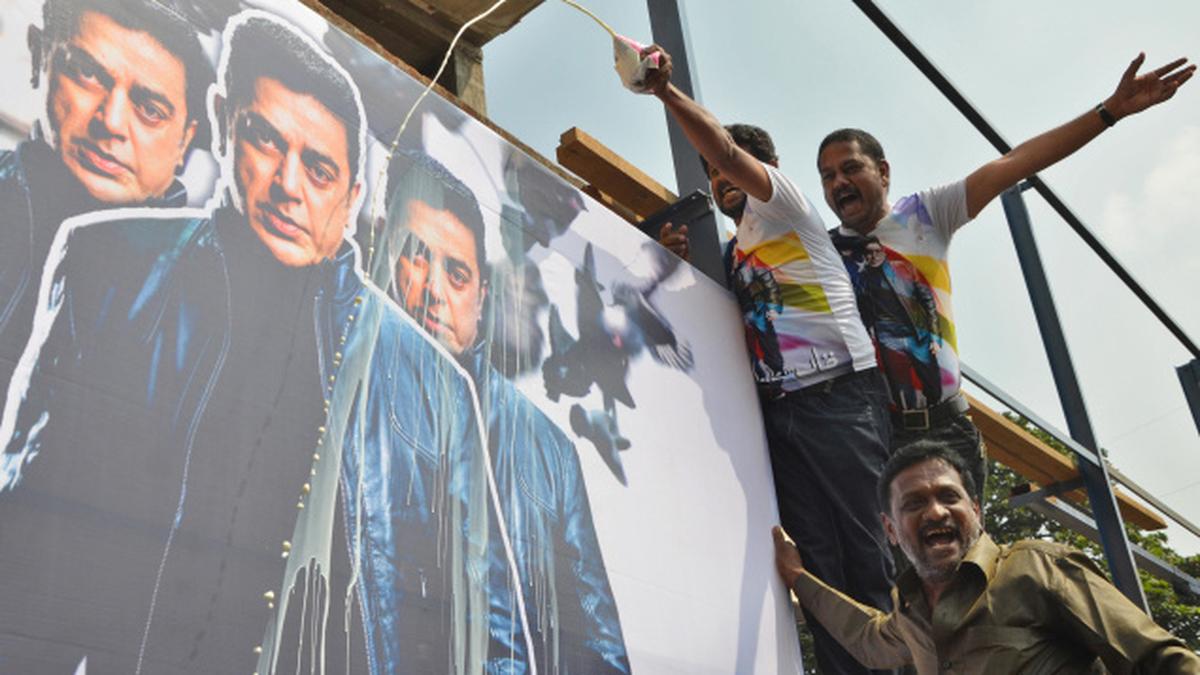 Netizens corner most seats for ‘Vishwaroopam’ - The Hindu