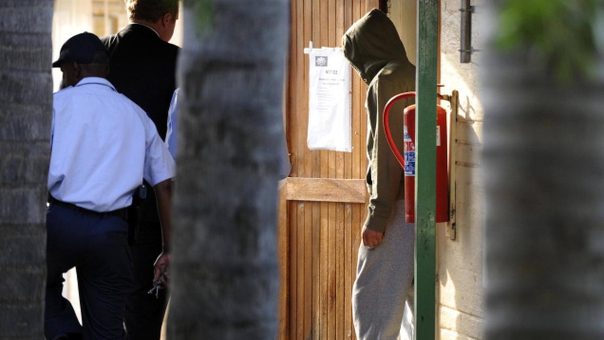 Prosecutors seek premeditated murder charge against Pistorius - The Hindu