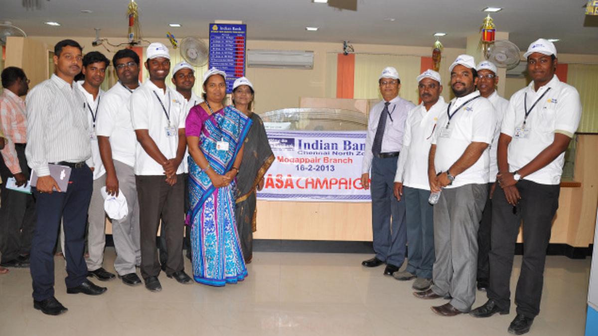 Indian Bank conducts door to door campaign - The Hindu