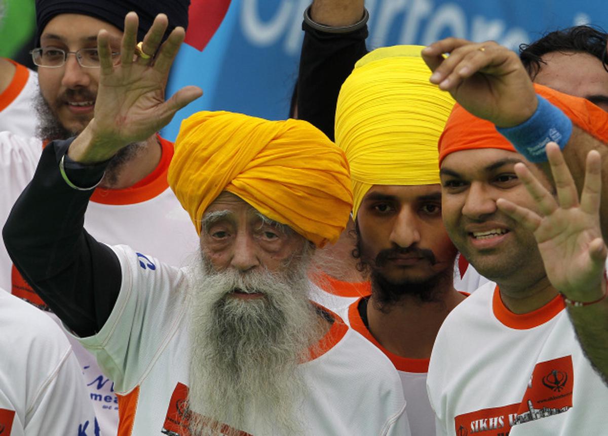At 101, marathon runner Fauja Singh calls it a day - The Hindu