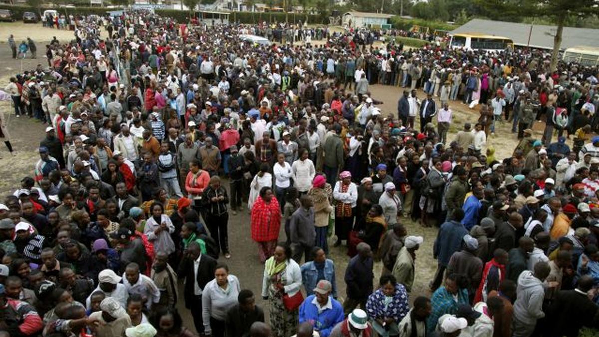 Violence, high turnout in Kenya - The Hindu