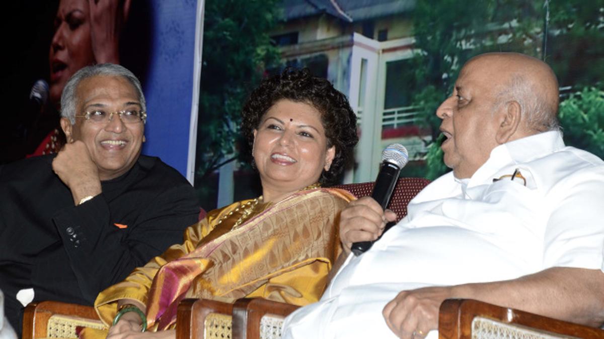 T.N. Seshan and Grammy nominee Tandon honoured - The Hindu