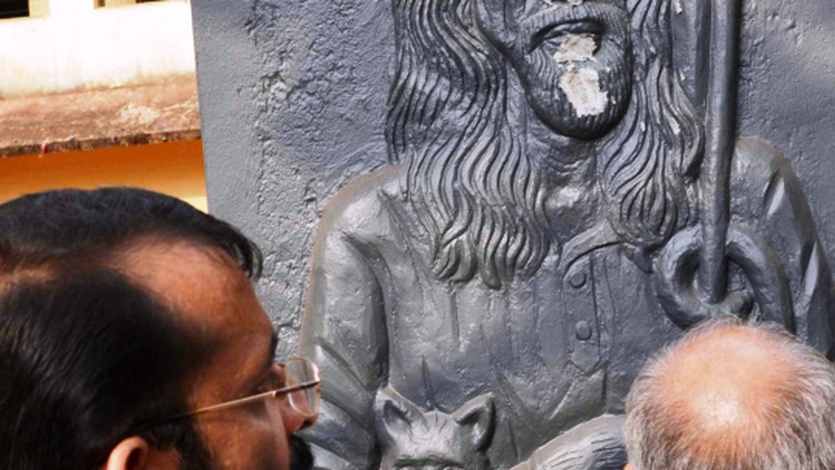 O.V. Vijayan’s statue at school vandalised - The Hindu