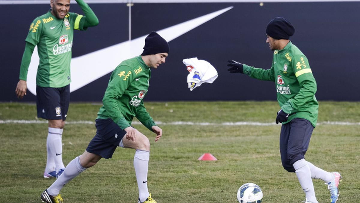 Brazil and Italy face off in a friendly match - The Hindu