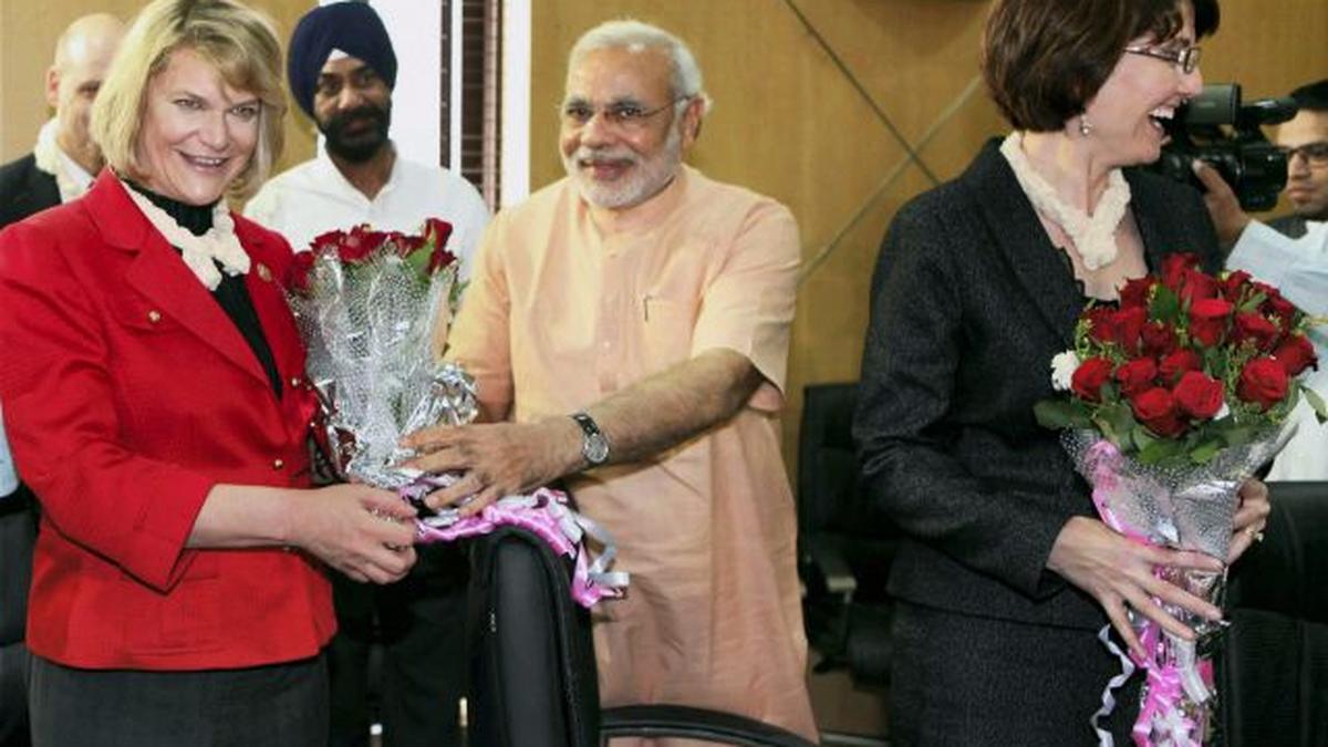 U.S. legislators praise Modi, to work for his visa - The Hindu