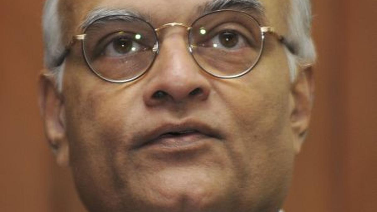 Menon arrives in Beijing for border talks - The Hindu