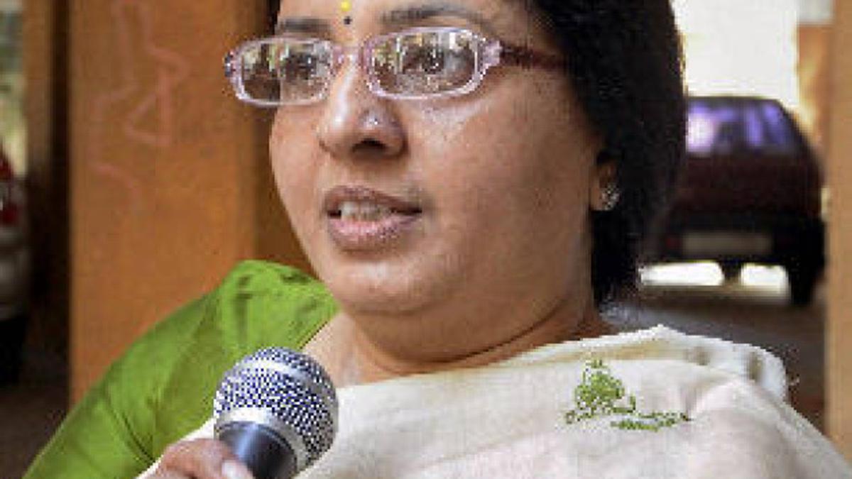 Pandya posters removed, says wife - The Hindu