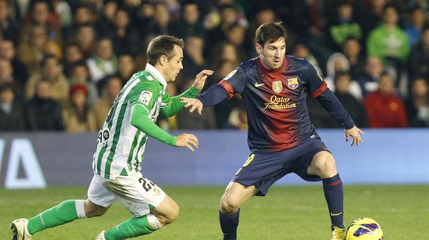 Messi breaks Mueller’s record with 86th goal - The Hindu