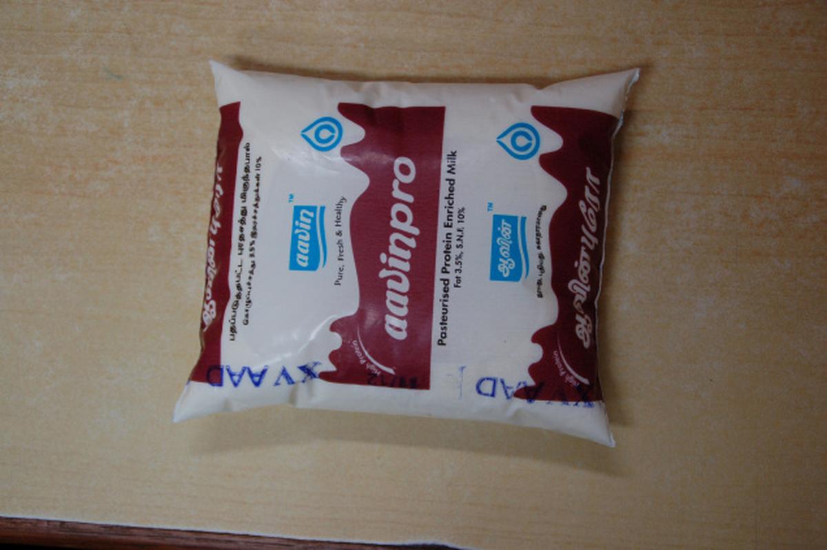 Aavin goes ‘pro’ for non-card buyers - The Hindu