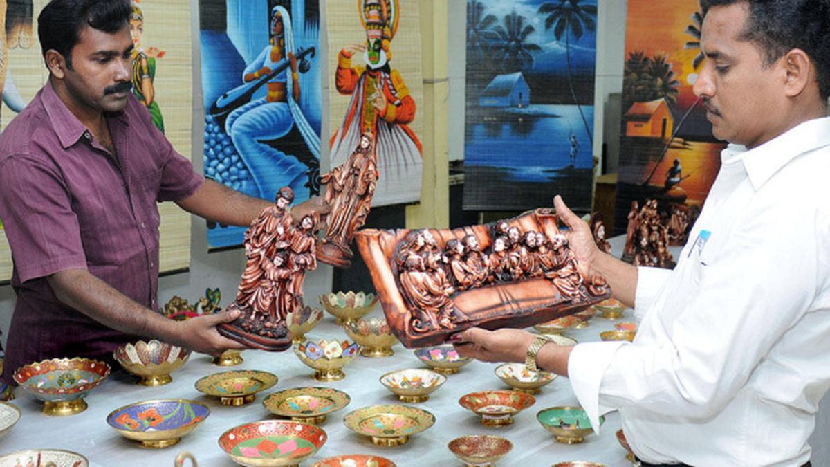 Shoppers are in for a treat at Poompuhar this festive season - The Hindu