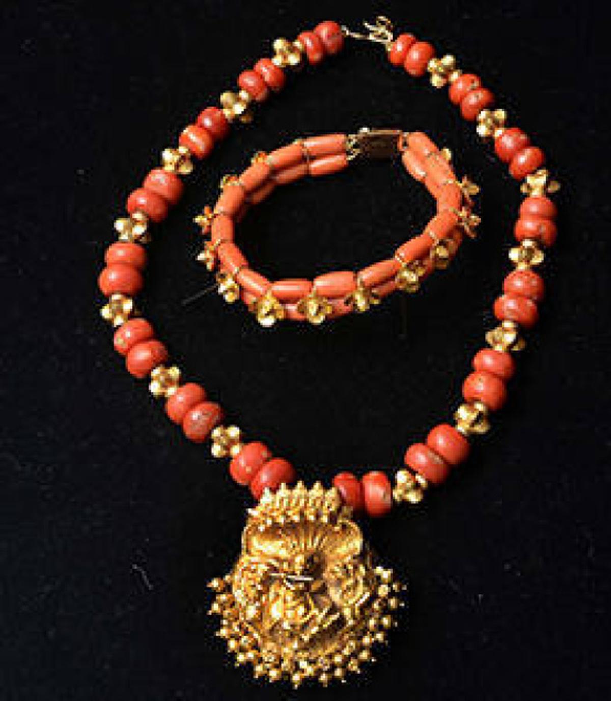 Ode to coral - The Hindu