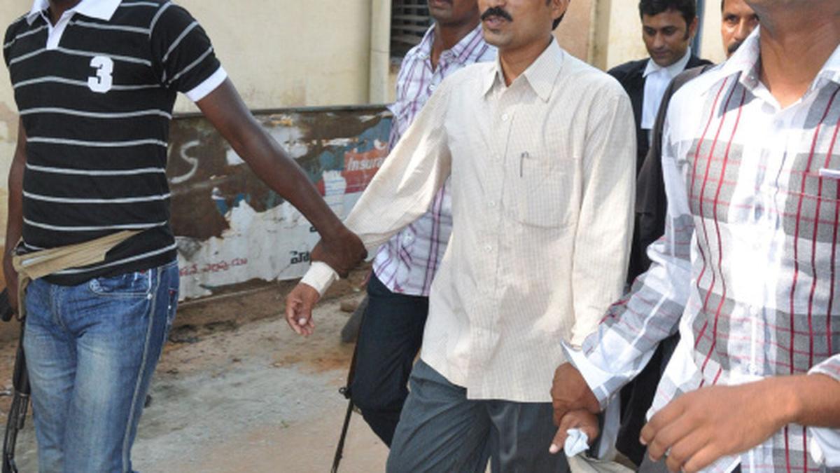 Court acquits Maoist leader in Alipiri bomb blast case - The Hindu