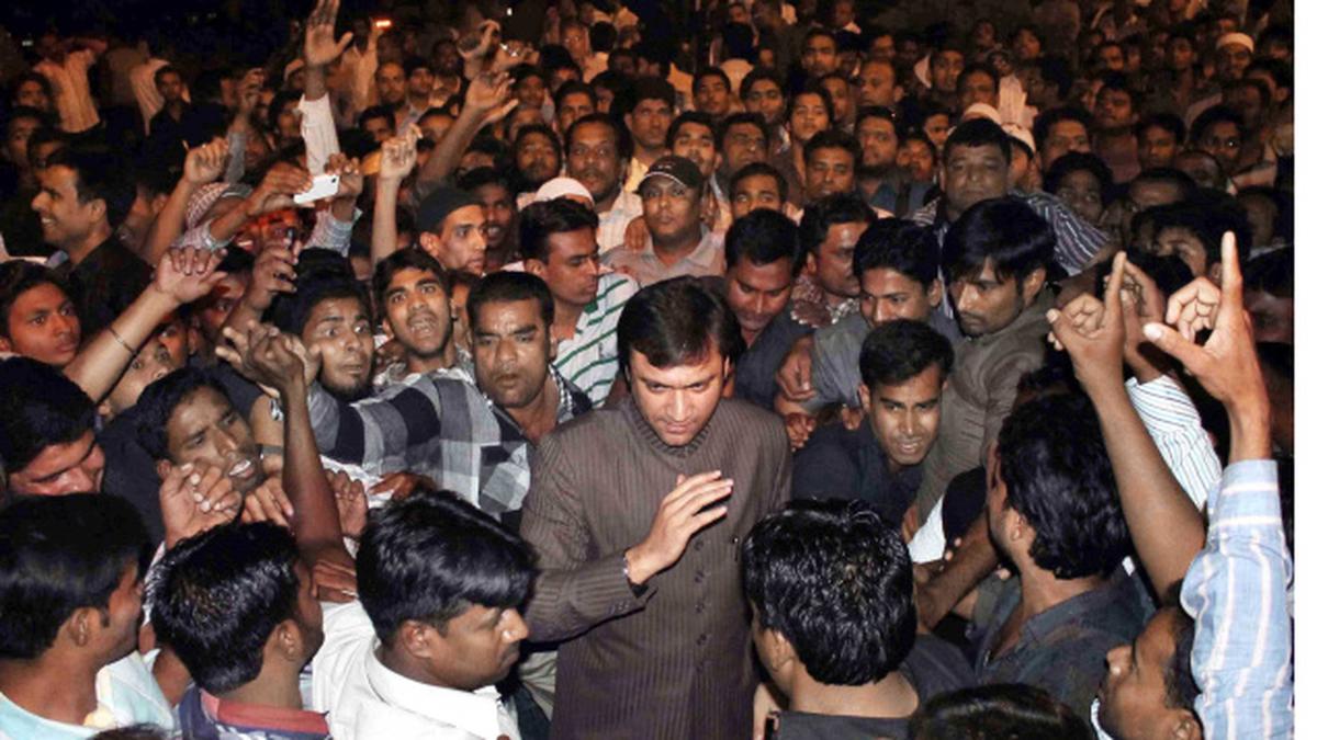 MIM puts Congress on notice - The Hindu