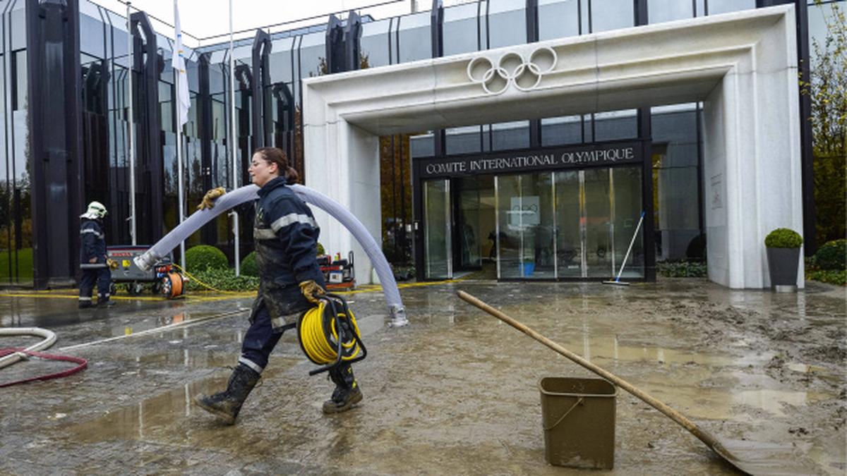 IOC headquarters closed after flooding - The Hindu