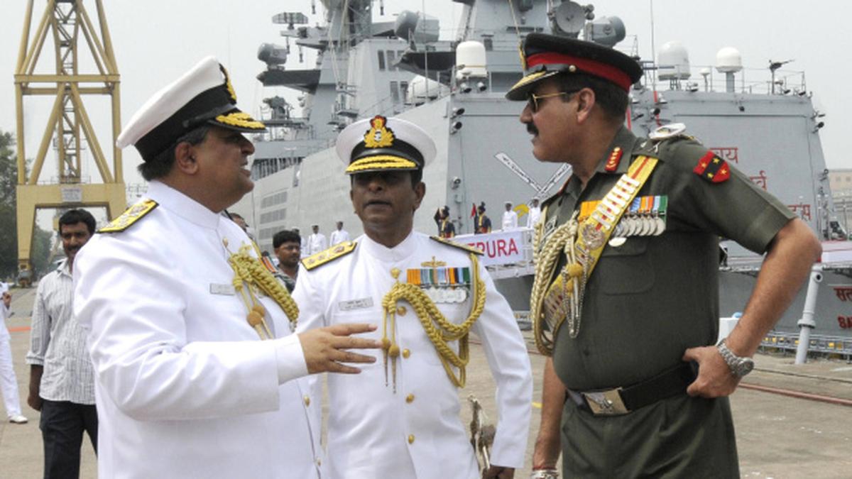 Two armoured corps regiments bond with Navy stealth frigates - The Hindu