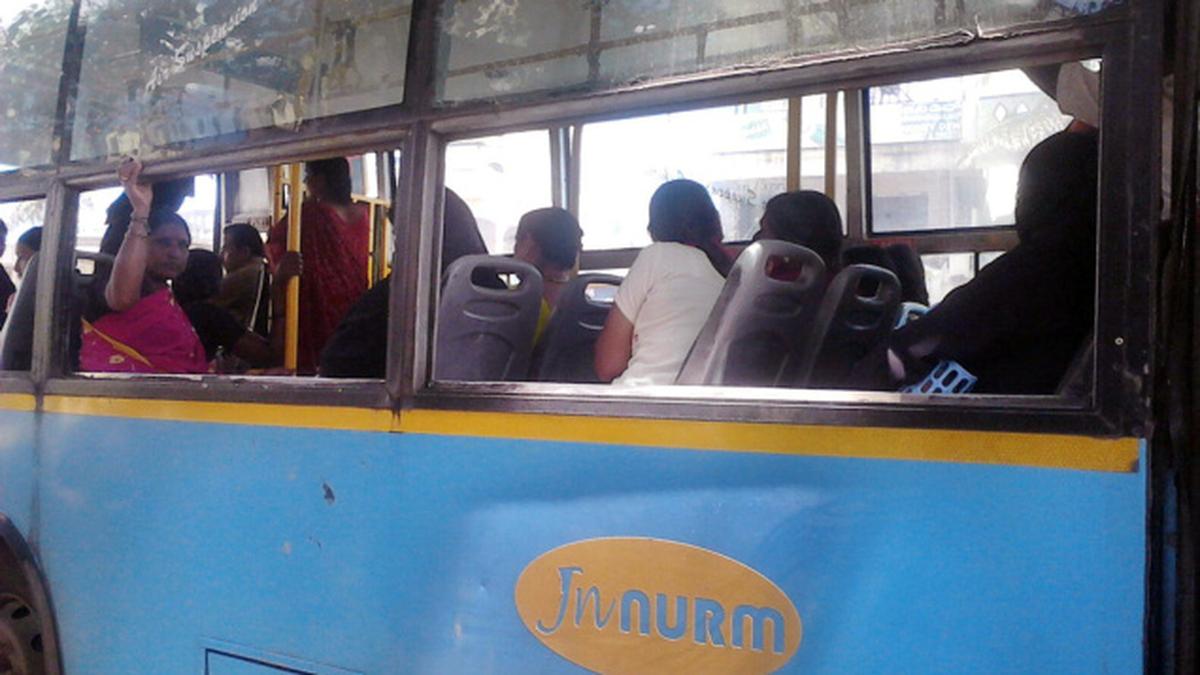 BMTC’s rickety buses pose a threat to passengers - The Hindu