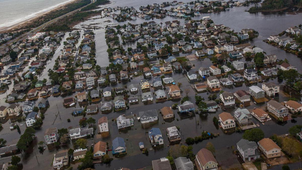 Sandy death toll climbs, millions without power - The Hindu