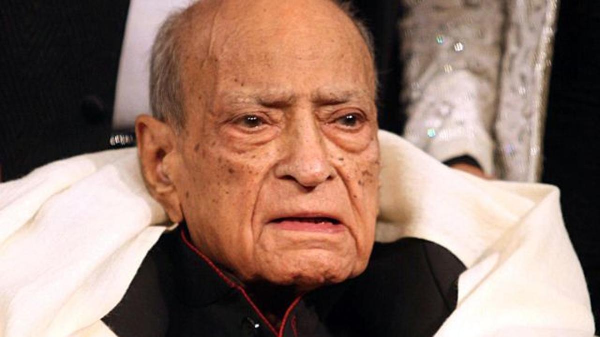 A.K. Hangal of iconic film Sholay passes away - The Hindu